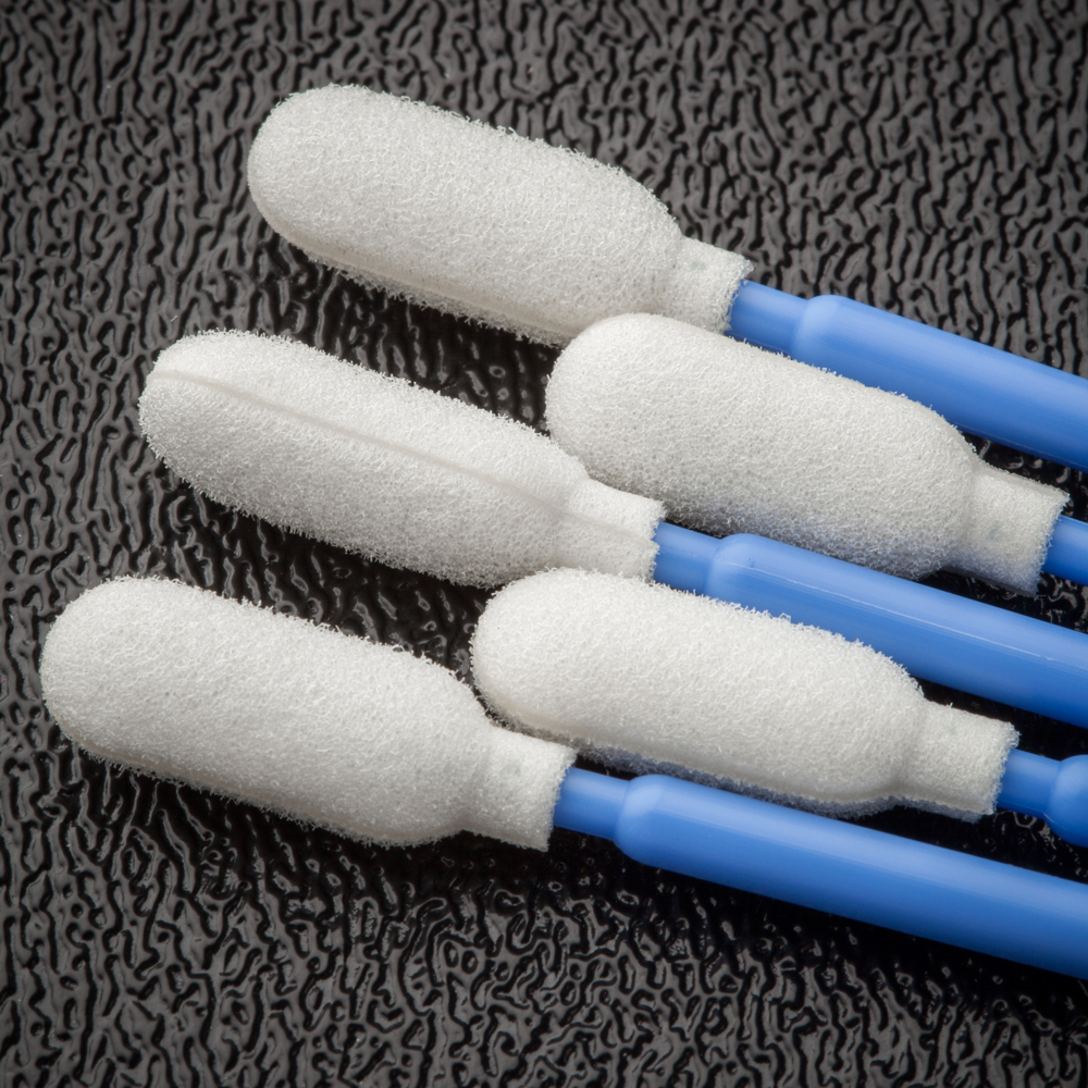 FoamTec HT1011 4in Flexible Medium Cylinder CleanWIPE Foam Tip Swab