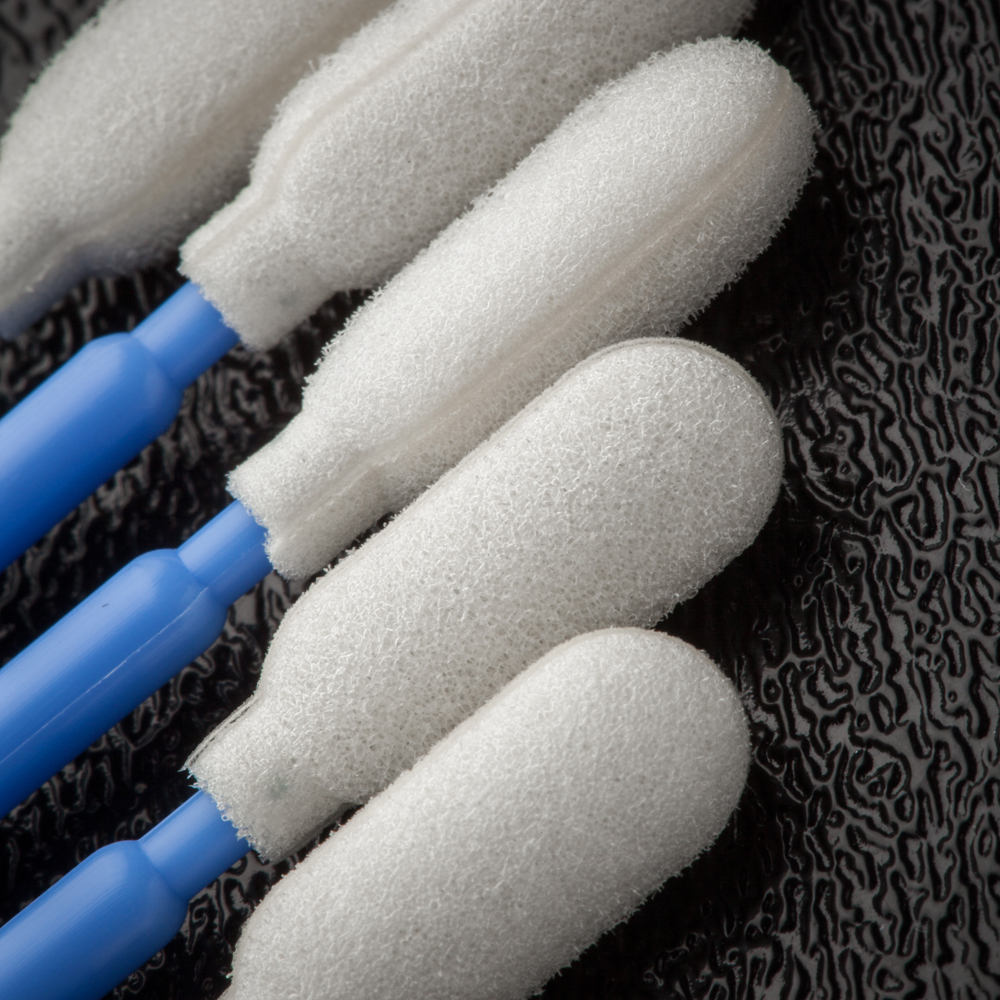 FoamTec HT1011 4in Flexible Medium Cylinder CleanWIPE Foam Tip Swab